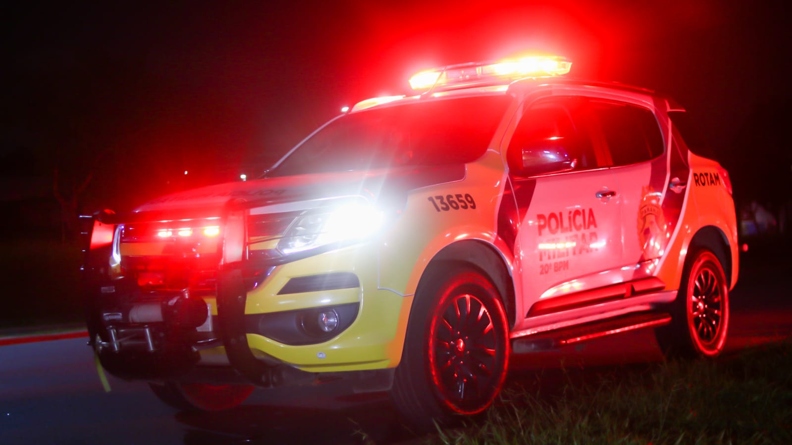 Homem que dirigia carro roubado é morto durante confronto com policiais ... Homem que dirigia carro roubado é morto durante confronto com policiais ...