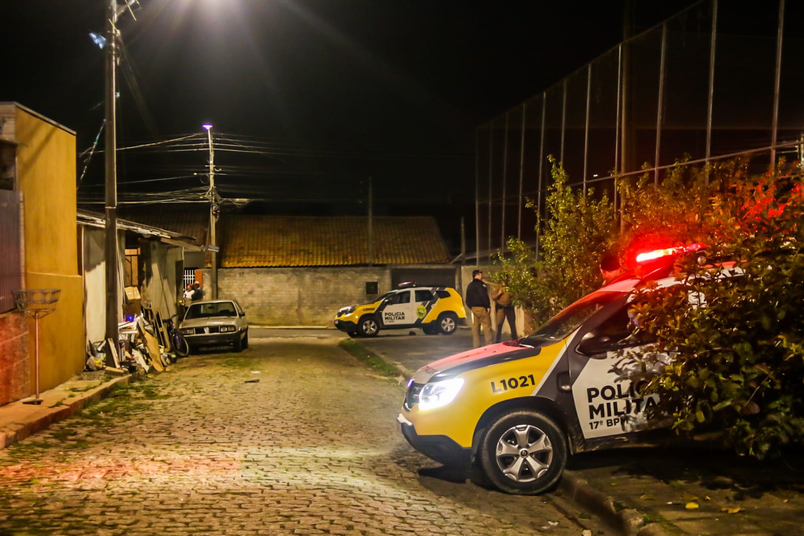 Rapaz reage a abordagem e morre em confronto com a PM