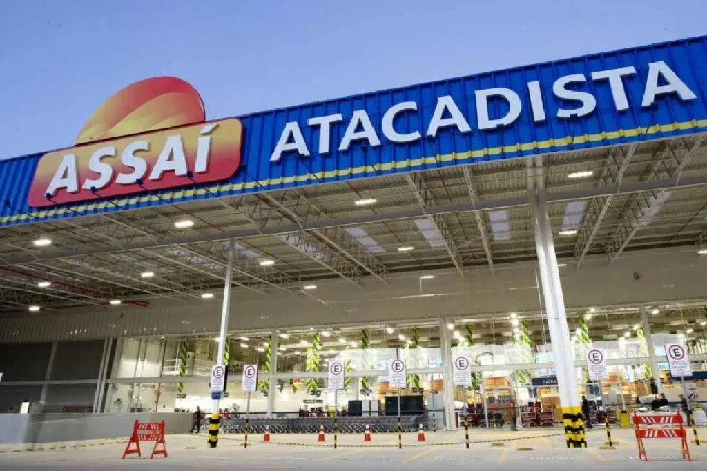 Grande rede atacadista abre 63 vagas de emprego em Curitiba