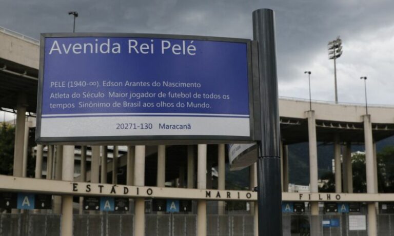 Avenida Rei Pelé: via em frente ao Maracanã é renomeada