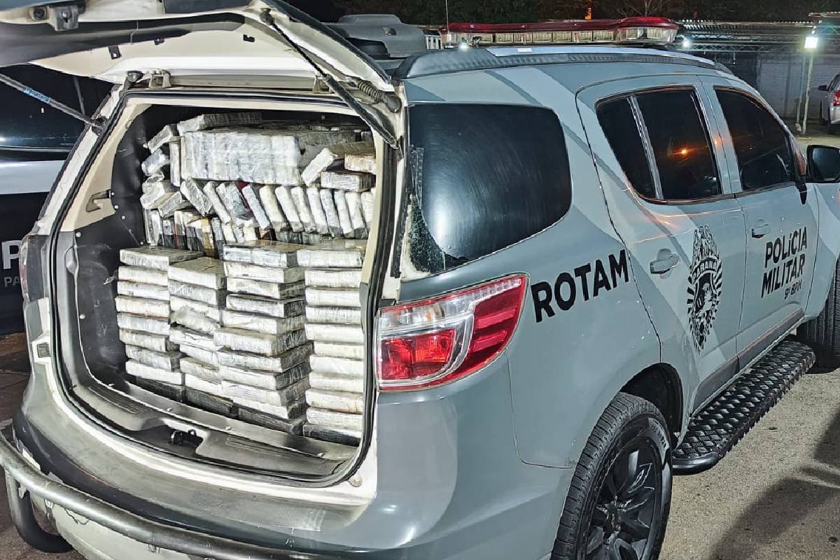 PM apreende mais de meia tonelada de cocaína em Guaratuba