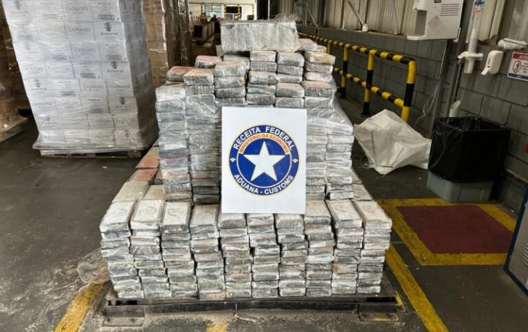 Porto de Paranaguá: mais de 1 tonelada de cocaína é apreendida