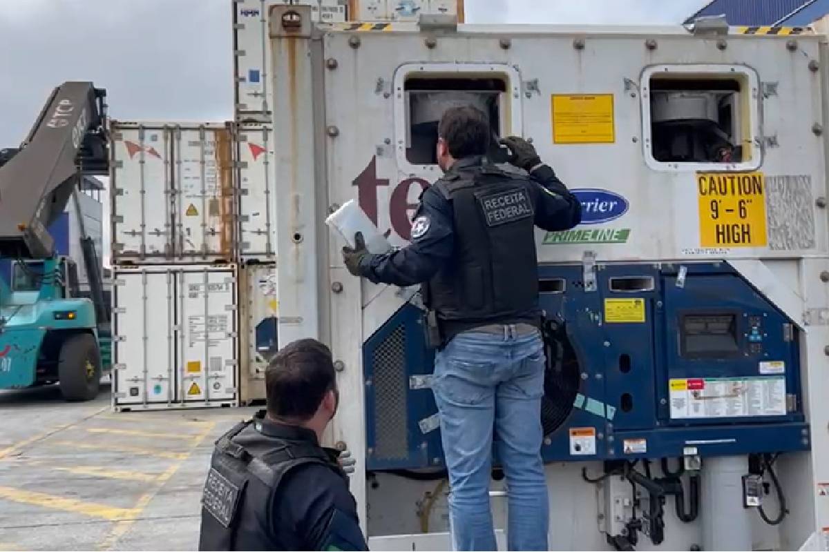 Receita Federal apreende 16 kg de cocaína no Porto de Paranaguá