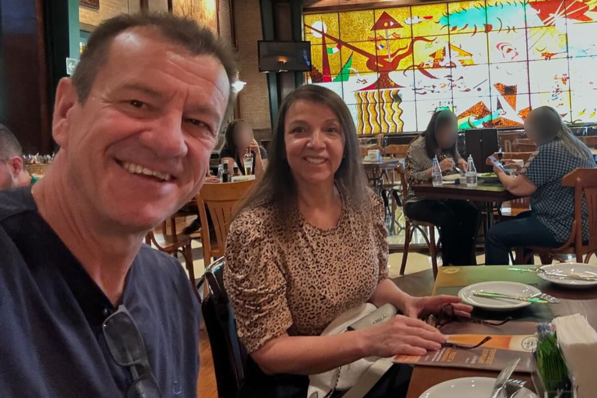 Dunga e esposa recebem alta de hospital após acidente