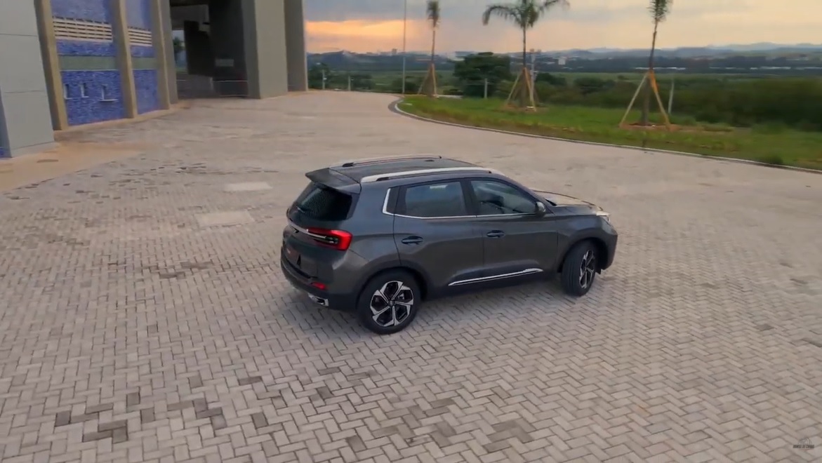 Tiggo 5X Pro vem com mais estilo, bom acabamento e novo câmbio em ...