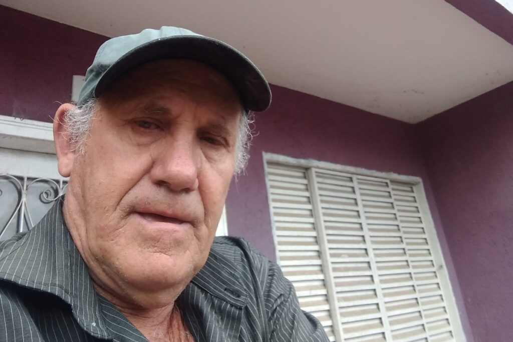 Idoso morto após ser ejetado de Fusca é identificado