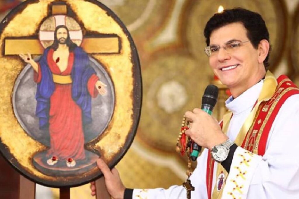 Padre Reginaldo Manzotti anuncia data de retorno às atividades