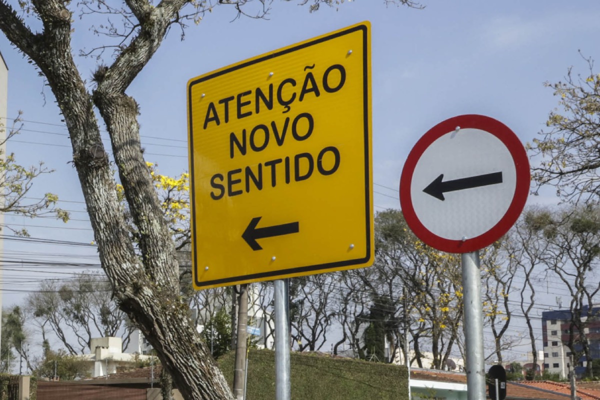 Rua de Curitiba passa a ter sentido único nesta sexta: veja