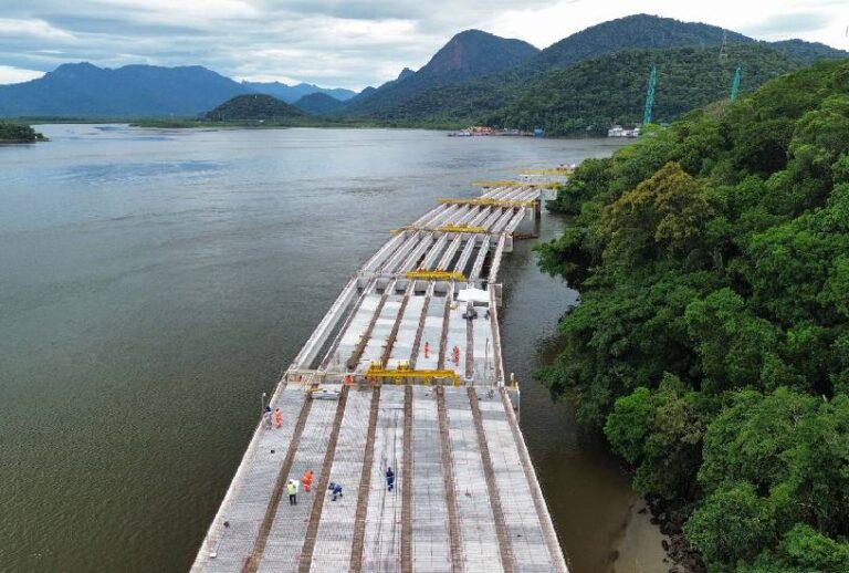 Obras da Ponte de Guaratuba chegam a 50% de execução