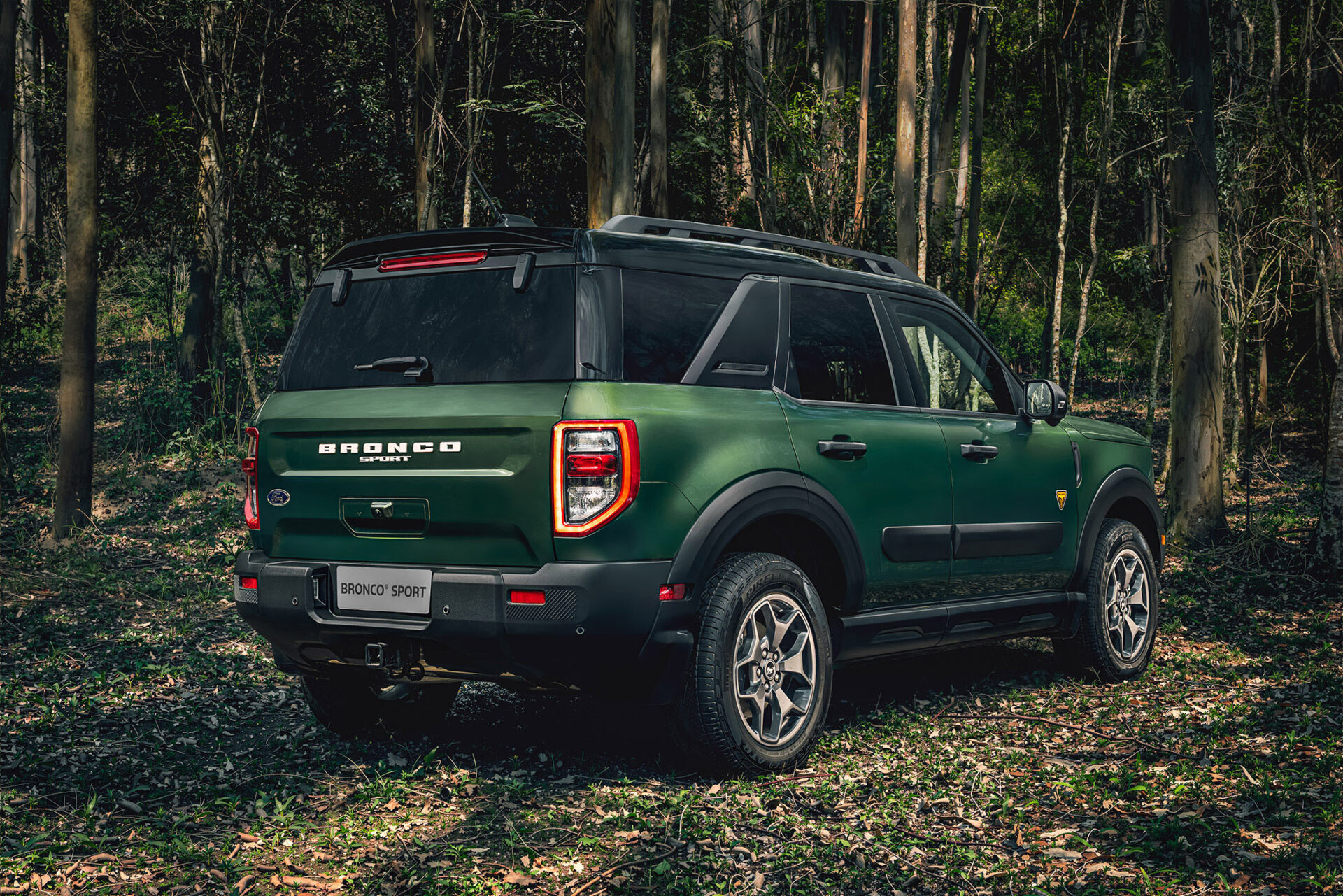 Ford Bronco 2025 chega ao Brasil com o DNA off-road