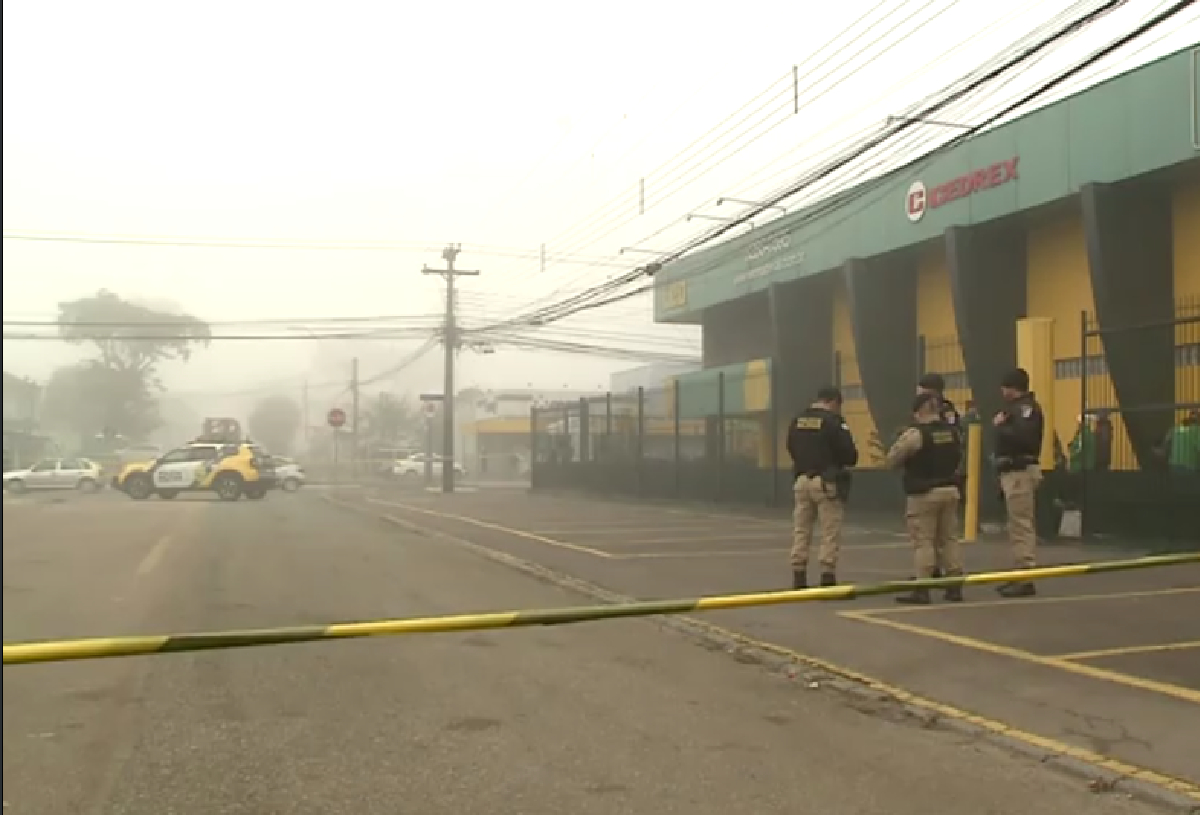 Homem é morto a tiros enquanto chegava para trabalhar