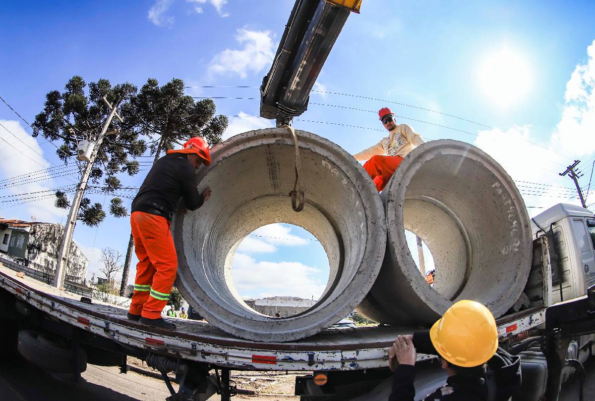 Obras do Novo Inter 2 provocam bloqueio no Uberaba