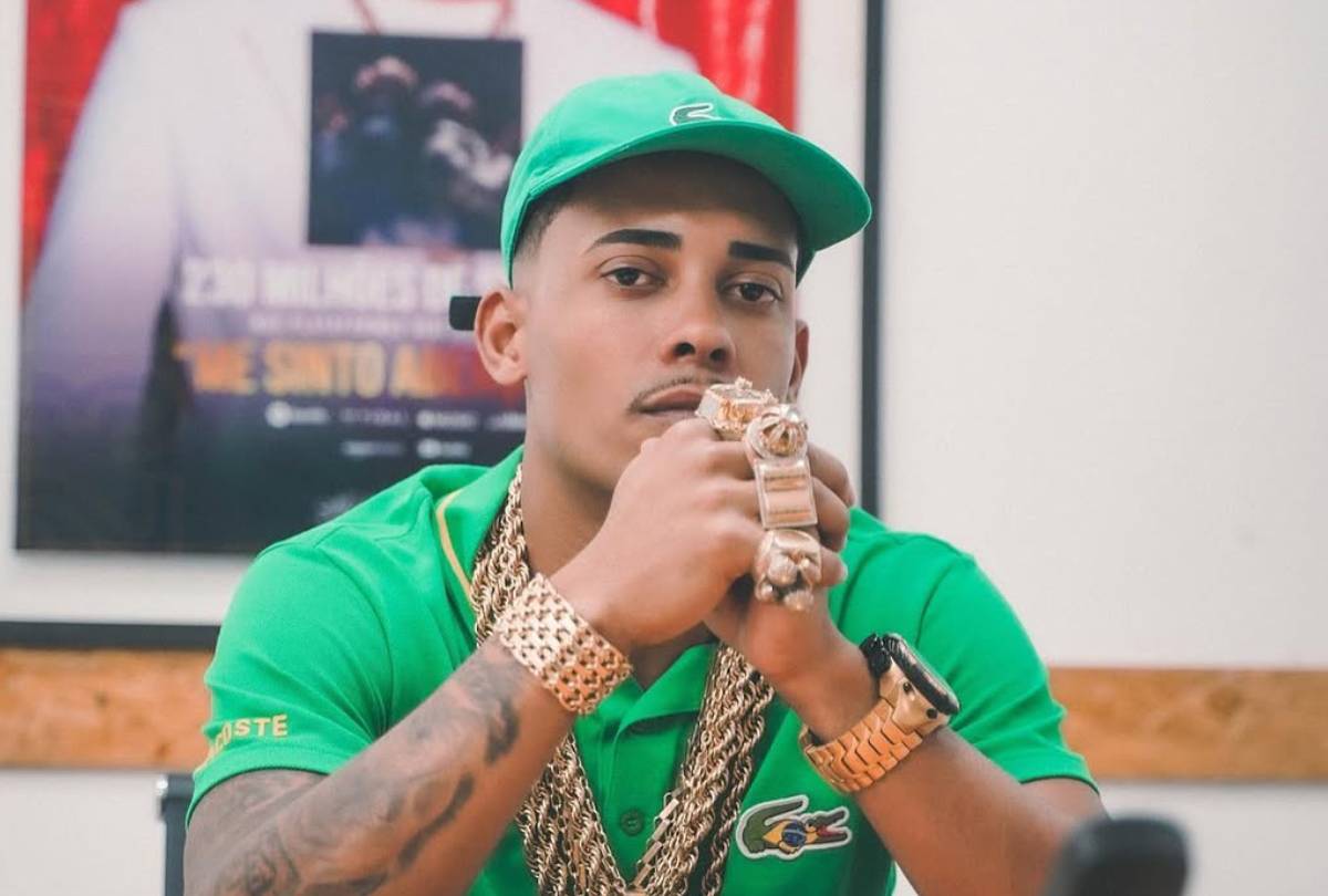 MC Poze do Rodo nega traição e revela motivo do término com Vivi