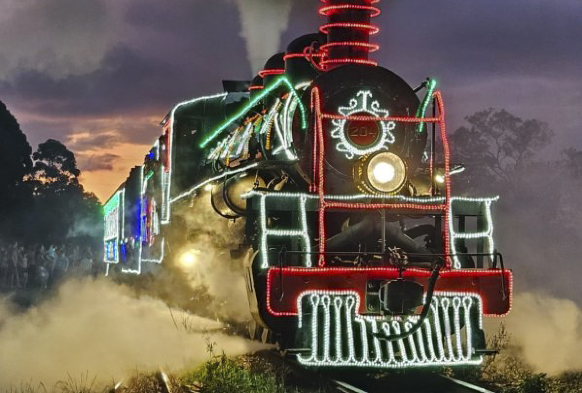 Maria Fumaça iluminada estreia neste domingo em Curitiba