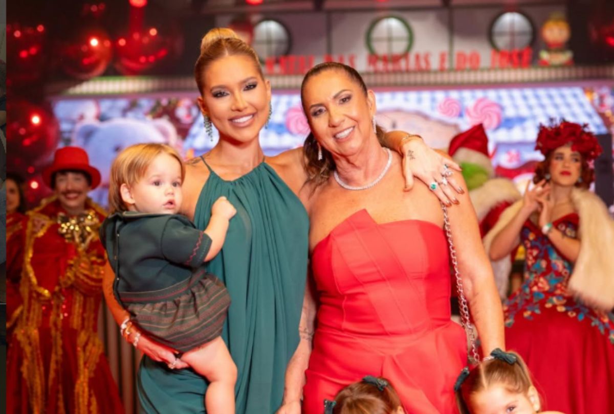 Mãe de Virgínia sofre acidente e influenciadora descobre em live